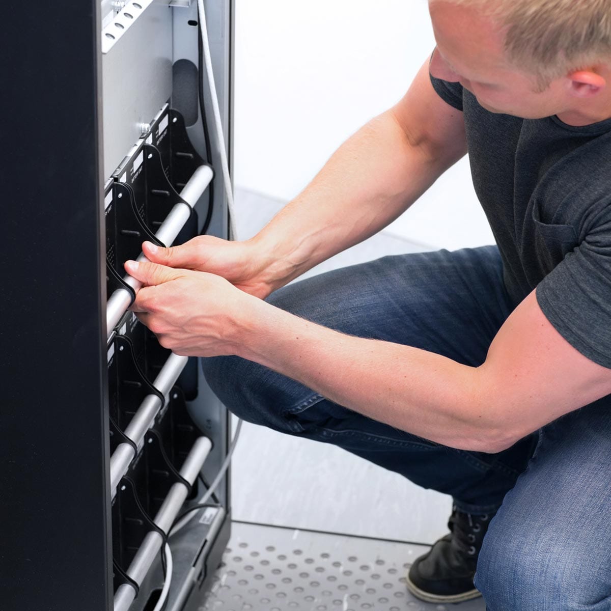 4 Ways to Reduce the Risk of UPS Battery System Failure | J.S. Fleming ...